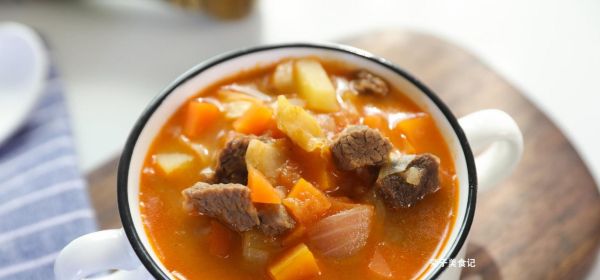 罗宋汤英文翻译是什么_Borscht和Russian soup区别-第1张图片-山城妙识