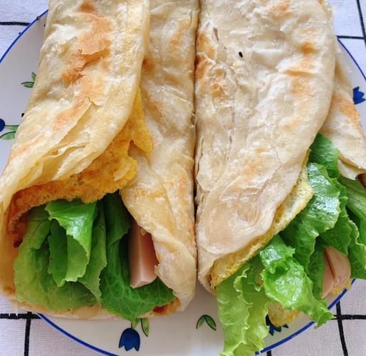 西红柿鸡蛋卷饼怎么做_卷饼不破皮技巧-第1张图片-山城妙识