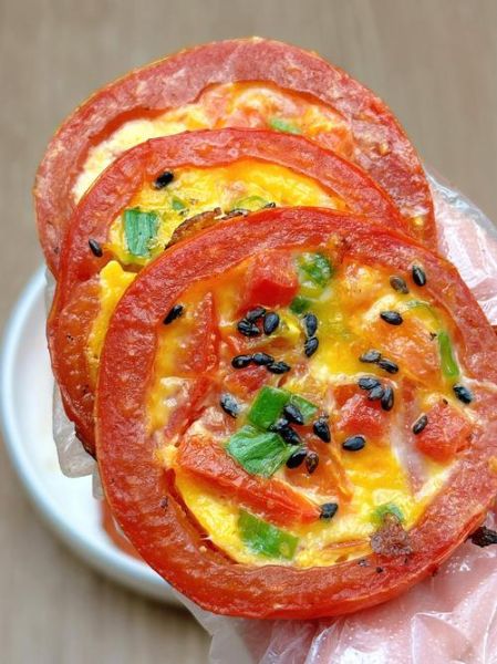 西红柿鸡蛋卷饼怎么做_卷饼不破皮技巧-第2张图片-山城妙识