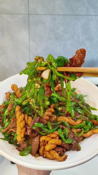麻油做什么菜好吃_麻油适合炒什么菜-第1张图片-山城妙识 麻油做什么菜好吃_麻油适合炒什么菜-第1张图片-山城妙识