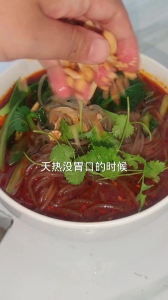 酸辣粉怎么泡_酸辣粉泡多久才好吃-第1张图片-山城妙识