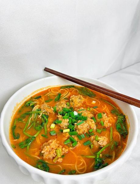 肉丸汤面怎么做好吃_家常肉丸汤面做法-第2张图片-山城妙识