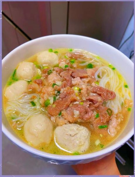 肉丸汤面怎么做好吃_家常肉丸汤面做法-第3张图片-山城妙识