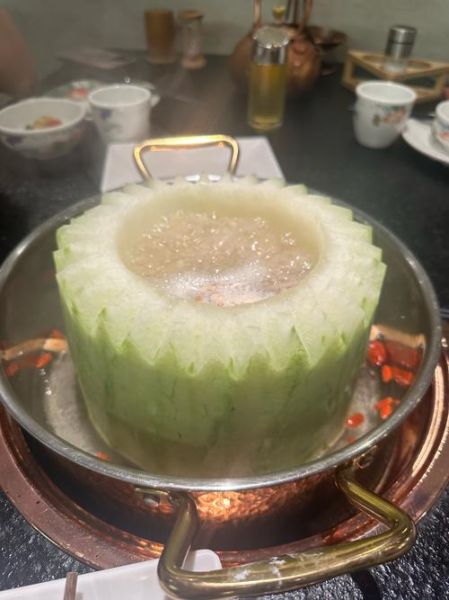 冬瓜盅怎么选瓜_冬瓜盅不漏水技巧-第1张图片-山城妙识