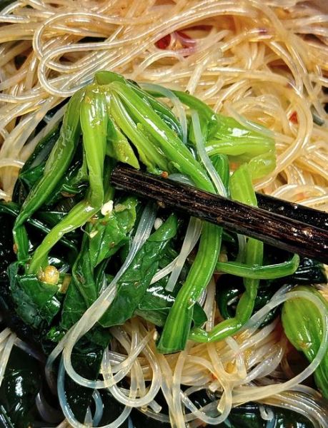 粉丝菠菜怎么炒_粉丝菠菜的家常做法-第2张图片-山城妙识