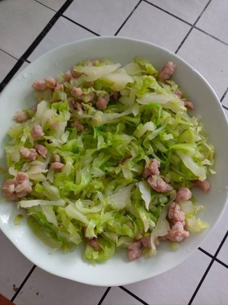 洋白菜怎么炒好吃_洋白菜炒肉的做法-第1张图片-山城妙识