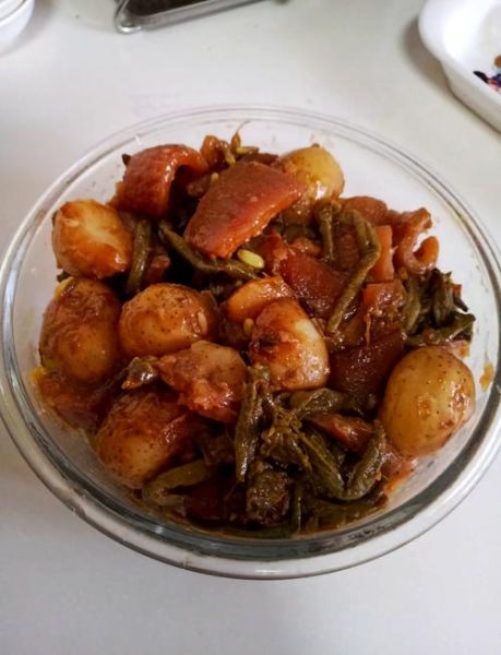 腌制小土豆咸菜的做法_小土豆咸菜怎么保存-第1张图片-山城妙识