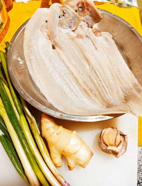 鳎目鱼怎么做好吃_鳎目鱼的做法大全-第3张图片-山城妙识