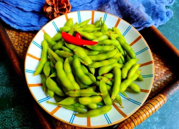 煮毛豆放小苏打可以变绿吗_小苏打让毛豆更翠绿原理-第2张图片-山城妙识