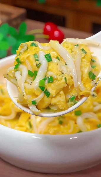 银鱼炒鸡蛋怎么做_银鱼炒鸡蛋的营养价值-第1张图片-山城妙识