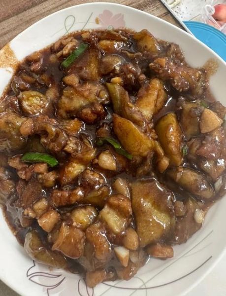 肉炒茄子怎么做好吃_家常做法步骤-第2张图片-山城妙识