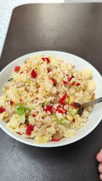 炒米饭怎么炒才粒粒分明_炒米饭用什么米最好-第1张图片-山城妙识