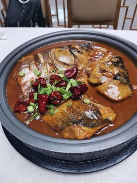 鱼头泡饼怎么做才正宗_正宗鱼头泡饼做法-第1张图片-山城妙识