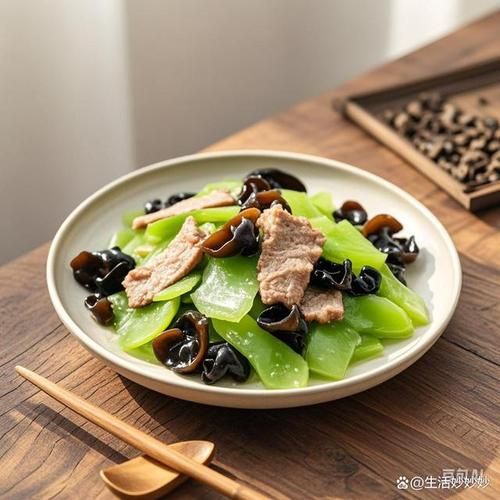 莴笋木耳肉片怎么做_莴笋木耳肉片热量高吗-第2张图片-山城妙识