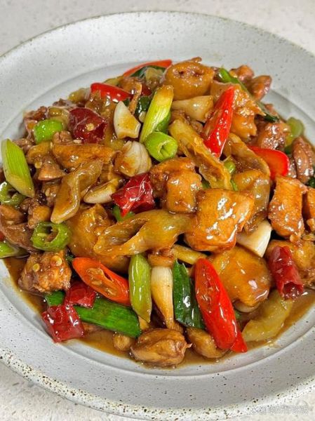 鸡肉片炒什么好吃_鸡肉片搭配哪些蔬菜最香-第2张图片-山城妙识 鸡肉片炒什么好吃_鸡肉片搭配哪些蔬菜最香-第2张图片-山城妙识