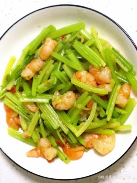 芹菜炒虾仁怎么炒才脆嫩_芹菜炒虾仁做法大全-第1张图片-山城妙识
