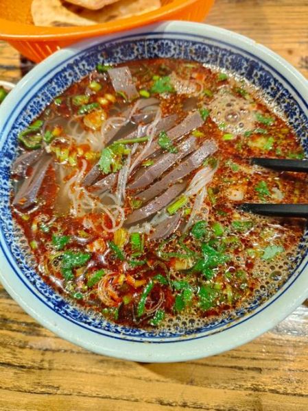 羊血饸饹面怎么做_羊血饸饹面哪里最正宗-第3张图片-山城妙识