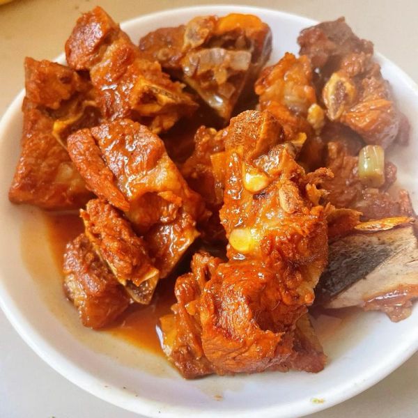 红烧排骨配什么菜最好吃_红烧排骨最佳配菜推荐-第3张图片-山城妙识