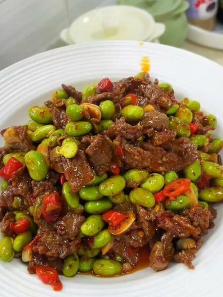 牛肉炒毛豆怎么炒才嫩_牛肉炒毛豆的家常做法-第1张图片-山城妙识
