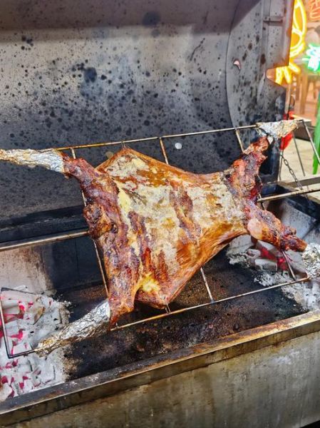 烤全羊视频教程_烤全羊需要多长时间-第1张图片-山城妙识