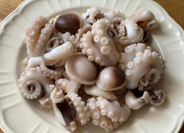 白灼八爪鱼怎么做_八爪鱼焯水几分钟才嫩-第3张图片-山城妙识