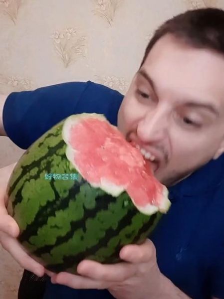 如何制作瓜老外视频_瓜老外视频怎么拍-第2张图片-山城妙识