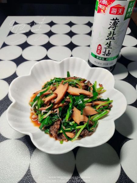 大蒜叶怎么炒好吃_大蒜叶的做法大全家常-第1张图片-山城妙识