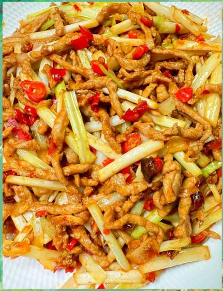 川味韭黄炒肉丝怎么做_韭黄炒肉丝正宗做法-第2张图片-山城妙识