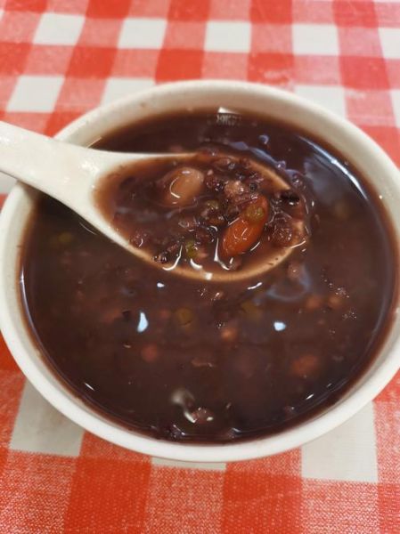 八宝粥的功效与禁忌_适合哪些人喝-第3张图片-山城妙识