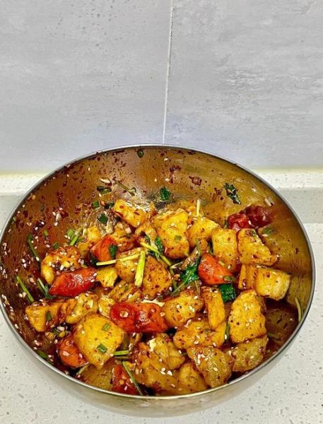 周签签锅巴土豆怎么做那么脆_脆锅巴土豆的秘诀-第3张图片-山城妙识