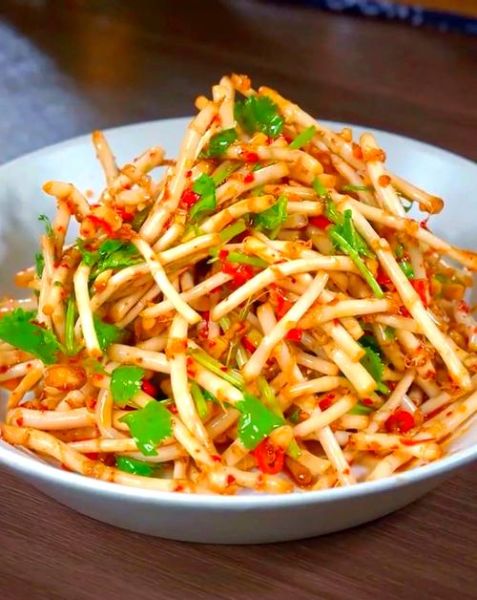 鱼腥草怎么做好吃_鱼腥草凉拌做法-第1张图片-山城妙识