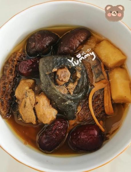 乌鸡汤放什么材料好_乌鸡汤怎么炖才补气血-第3张图片-山城妙识