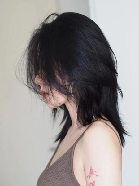 鲻鱼头女生发型适合什么脸型_鲻鱼头女生发型怎么打理-第1张图片-山城妙识