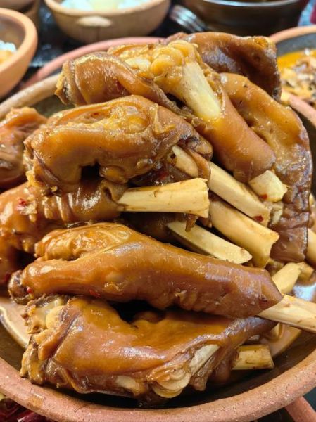 红烧羊蹄怎么做_红烧羊蹄的家常做法-第1张图片-山城妙识