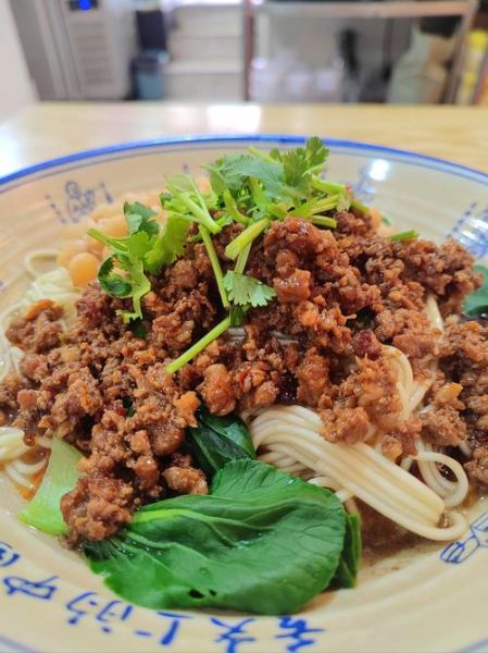 重庆小面怎么做好吃_重庆小面正宗做法图解-第2张图片-山城妙识