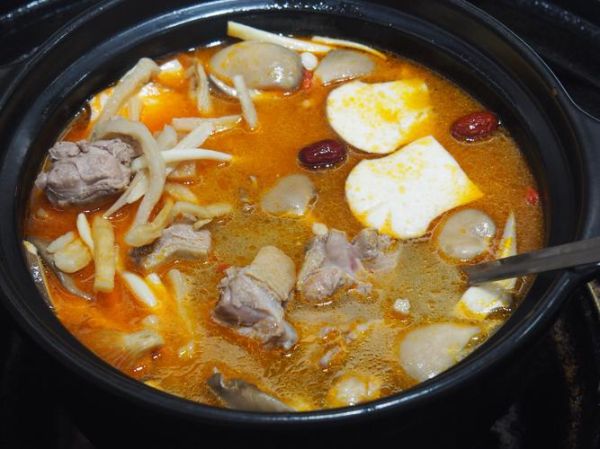 酸萝卜老鸭汤怎么做_老鸭汤要焯水吗-第2张图片-山城妙识