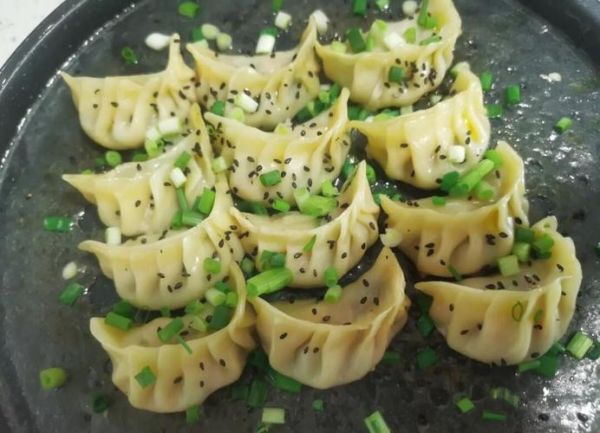 锅贴和饺子有什么区别_锅贴和饺子哪个更好吃-第2张图片-山城妙识