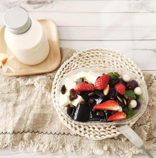 芋圆烧仙草奶茶怎么做_芋圆烧仙草奶茶配方比例-第1张图片-山城妙识