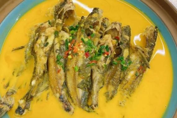 黄焖鱼怎么做好吃_家常黄焖鱼做法步骤-第3张图片-山城妙识
