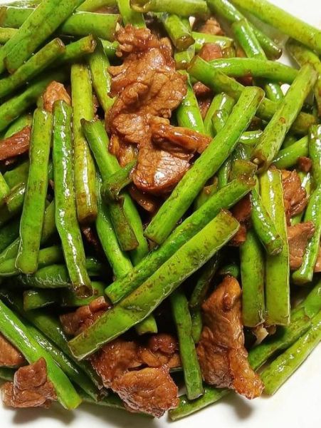 长豆角炒肉丝怎么炒才嫩_长豆角炒肉丝需要焯水吗-第2张图片-山城妙识