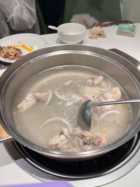 鸡汤火锅汤底怎么做_鸡汤火锅汤底需要哪些食材-第3张图片-山城妙识
