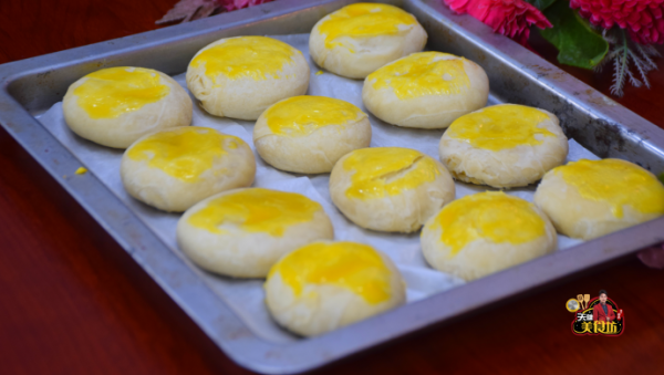 酥皮绿豆饼怎么做_酥皮绿豆饼热量高吗-第1张图片-山城妙识