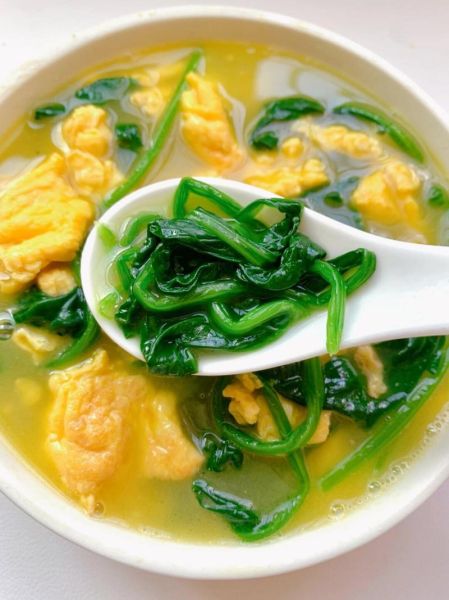 菠菜汤能喝吗_菠菜汤喝多了会怎样-第1张图片-山城妙识