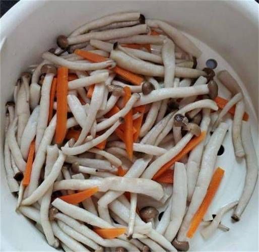 蟹味菇不能和什么一起吃_相克食物有哪些-第1张图片-山城妙识