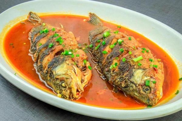 豆瓣鲫鱼怎么做才好吃_家常豆瓣鲫鱼做法步骤-第3张图片-山城妙识