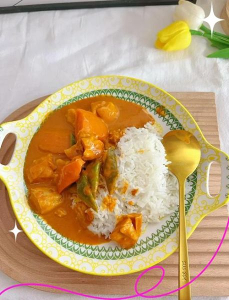 咖喱鸡肉炒饭怎么做_咖喱鸡肉炒饭家常做法-第3张图片-山城妙识