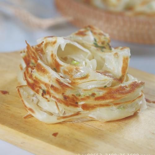 葱油饼别名叫什么饼_为什么叫手抓饼-第1张图片-山城妙识