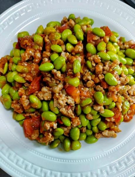 青豆炒肉末怎么做_青豆炒肉末的营养价值-第1张图片-山城妙识