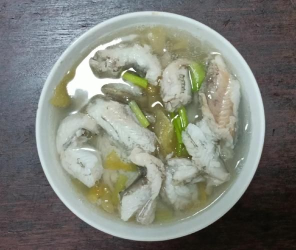 清汤豆腐鱼怎么做_清汤豆腐鱼的家常做法-第3张图片-山城妙识