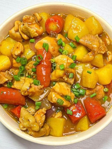 咖喱鸡丁土豆怎么做_咖喱鸡丁土豆用哪种咖喱-第3张图片-山城妙识